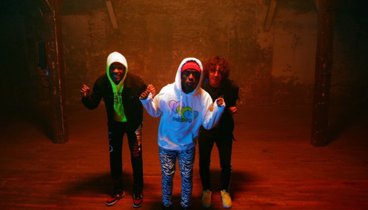 Futsal Shuffle 2020 by Lil Uzi Vert (Music video, Pop Rap): Reviews ...