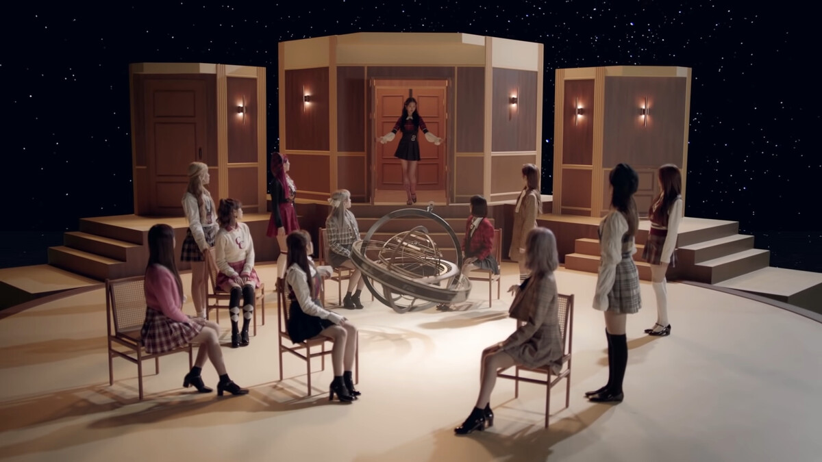 D-D-Dance by IZ*ONE (Music video, Dance-Pop): Reviews, Ratings, Credits ...
