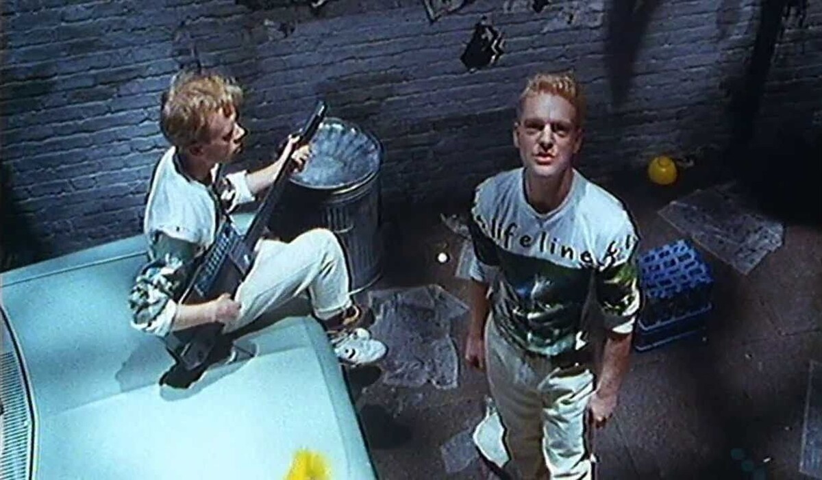 Drama! by Erasure (Music video): Reviews, Ratings, Credits, Song list ...