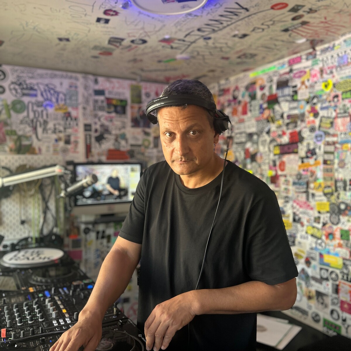 The Lot Radio: Rush Hour Music by Antal (DJ Mix): Reviews, Ratings ...