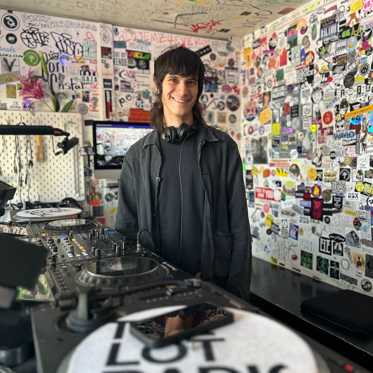 The Lot Radio by Objekt (DJ Mix): Reviews, Ratings, Credits, Song list ...