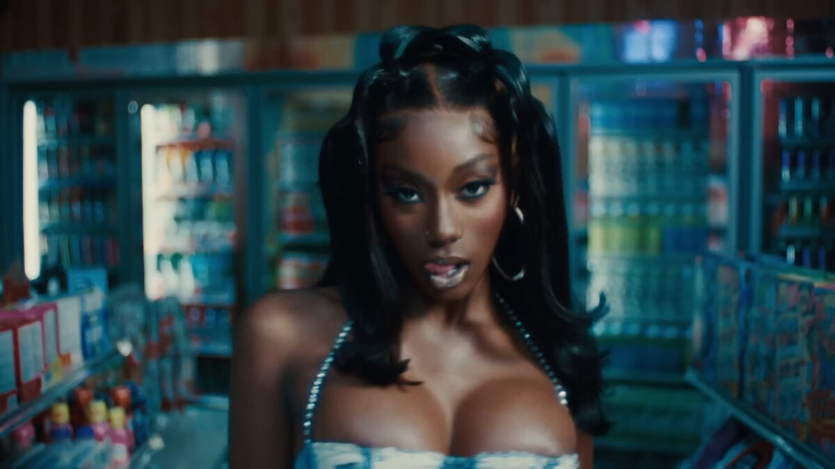 Fruit Loop by Flo Milli (Music video): Reviews, Ratings, Credits, Song list - Rate Your Music