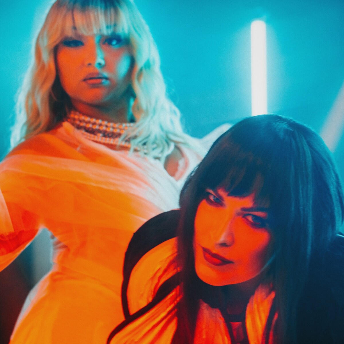 Viimeinen pisara (feat. Etta) by Jenni Vartiainen (Single): Reviews ...