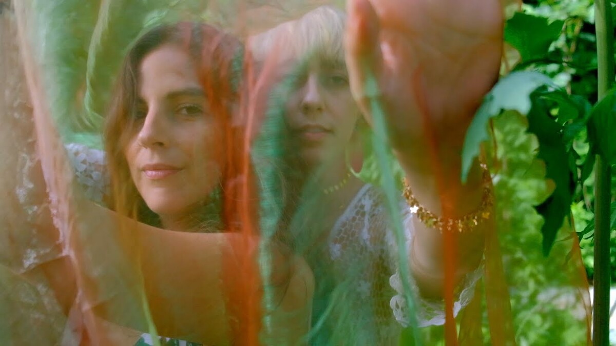 Eclipse (Ashley) by BRAIDS (Music video): Reviews, Ratings, Credits, Song list - Rate Your Music