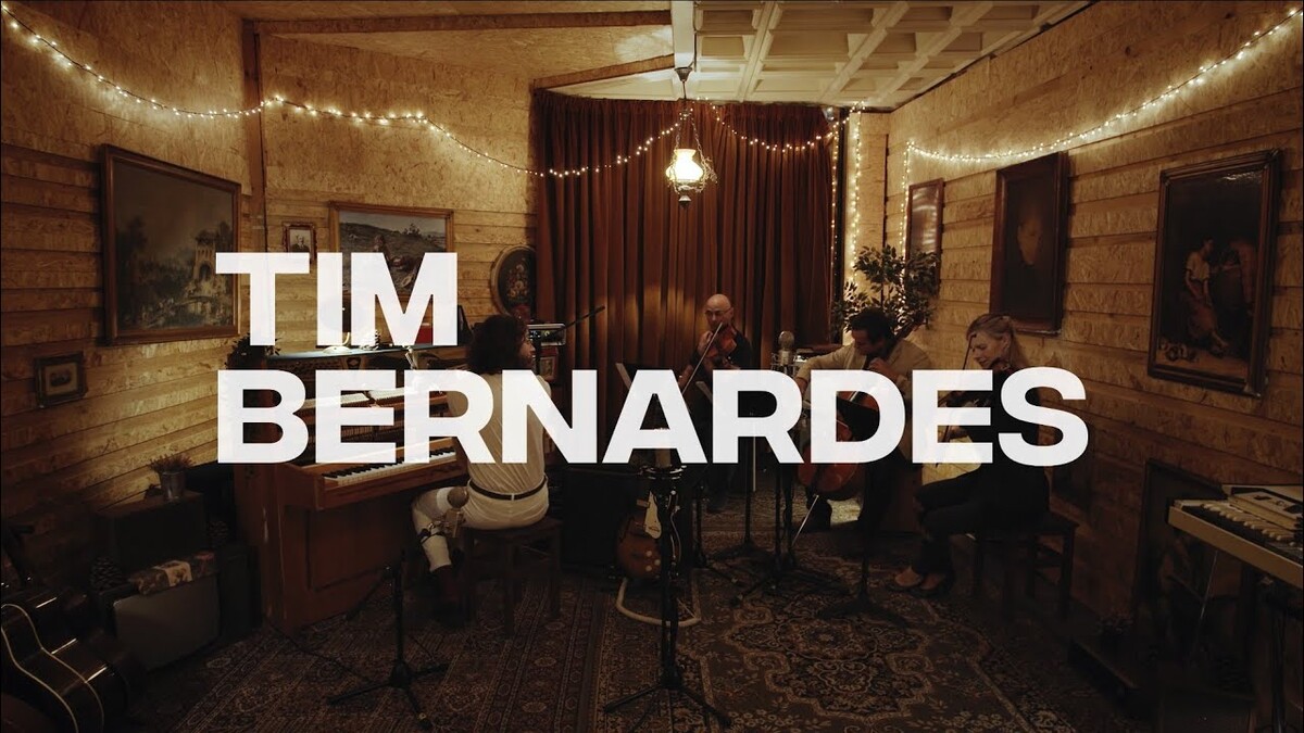 Pinehouse Concerts by Tim Bernardes (Video): Reviews, Ratings, Credits, Song list - Rate Your Music