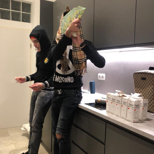 Sickös by Nevlo & Gola Gianni (Single): Reviews, Ratings, Credits, Song ...