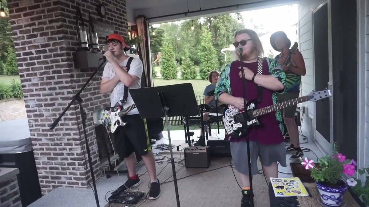 SHIPWRECK DOES AMERICA! by Shipwreck (Video, Pop Punk): Reviews ...