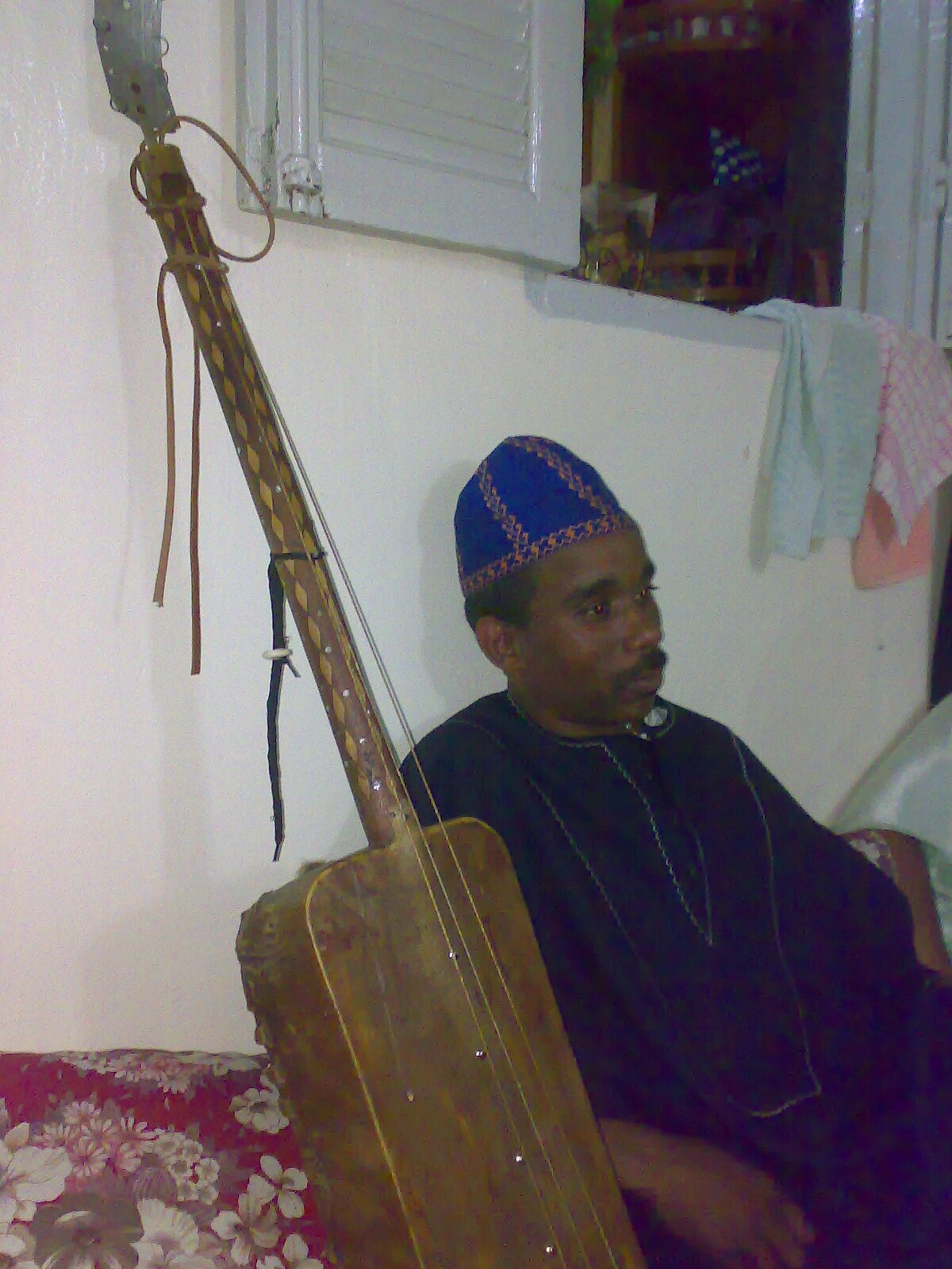 Guembri Music From Morrocco by Maalem Amam (Bootleg, Gnawa): Reviews ...