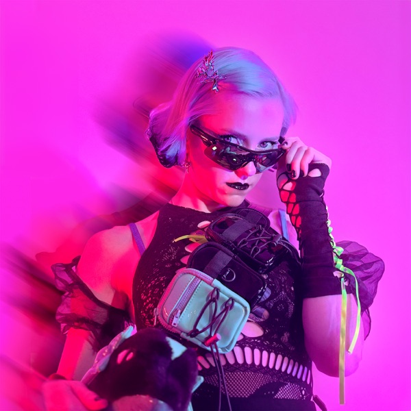 glitching out by Peri Winkle (Single): Reviews, Ratings, Credits, Song ...