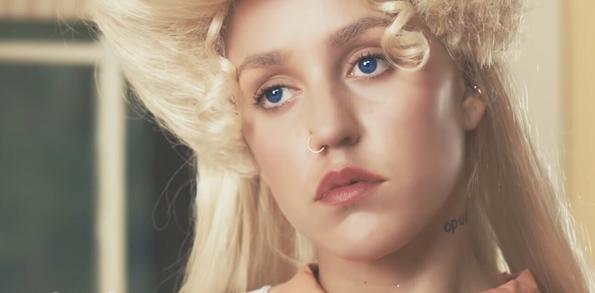 Paper or Plastic by Brooke Candy (Music video): Reviews, Ratings ...