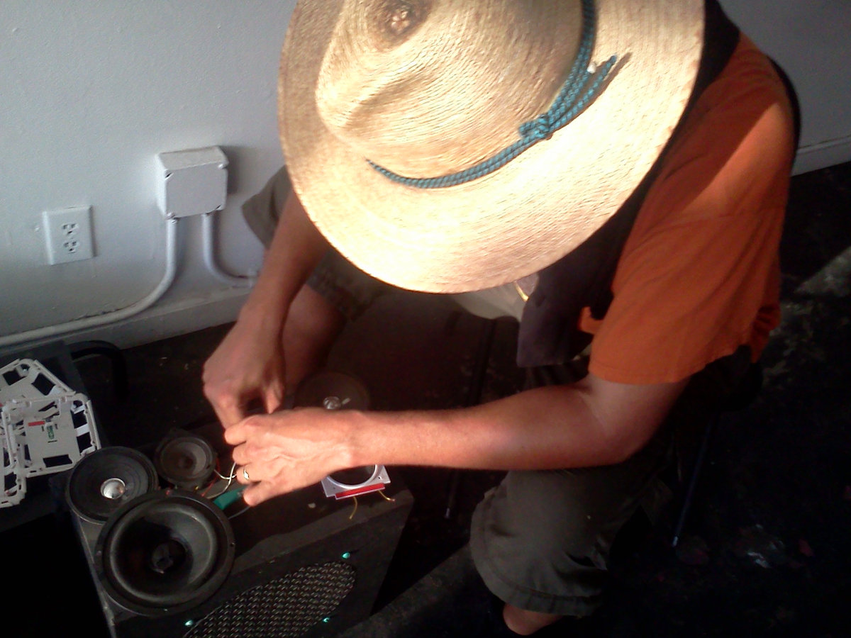 Speakerhead - Sound Installation by Igor Amokian (Single, Sound Art): Reviews, Ratings, Credits ...