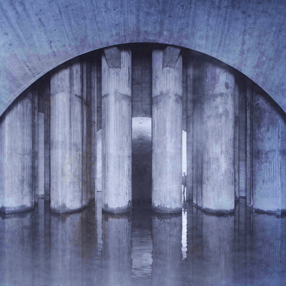 Five Cycles Through an Empty Chamber by Emra Grid (Album, Ambient ...