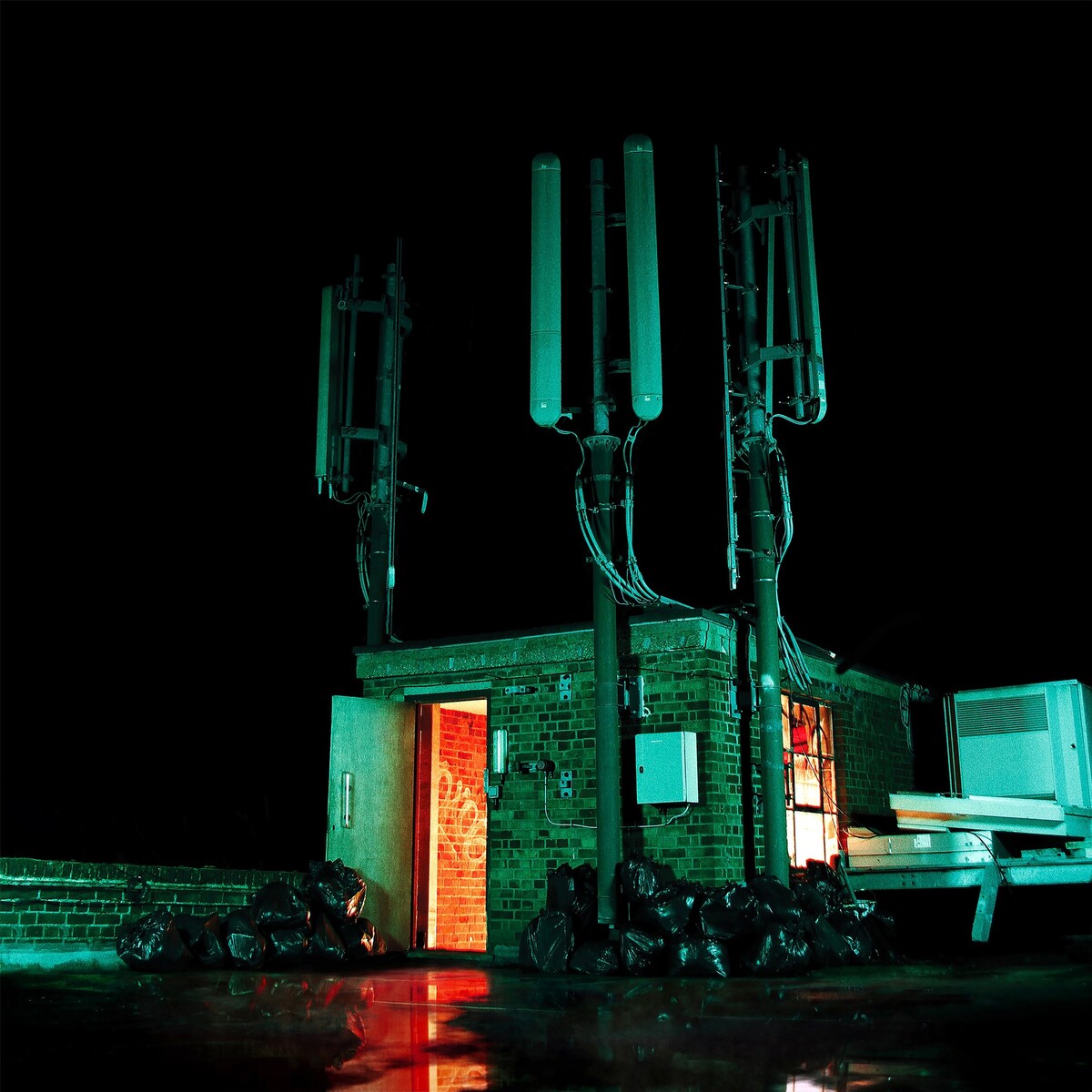 Effigy by Talk Show (Album, Dance-Punk): Reviews, Ratings, Credits ...