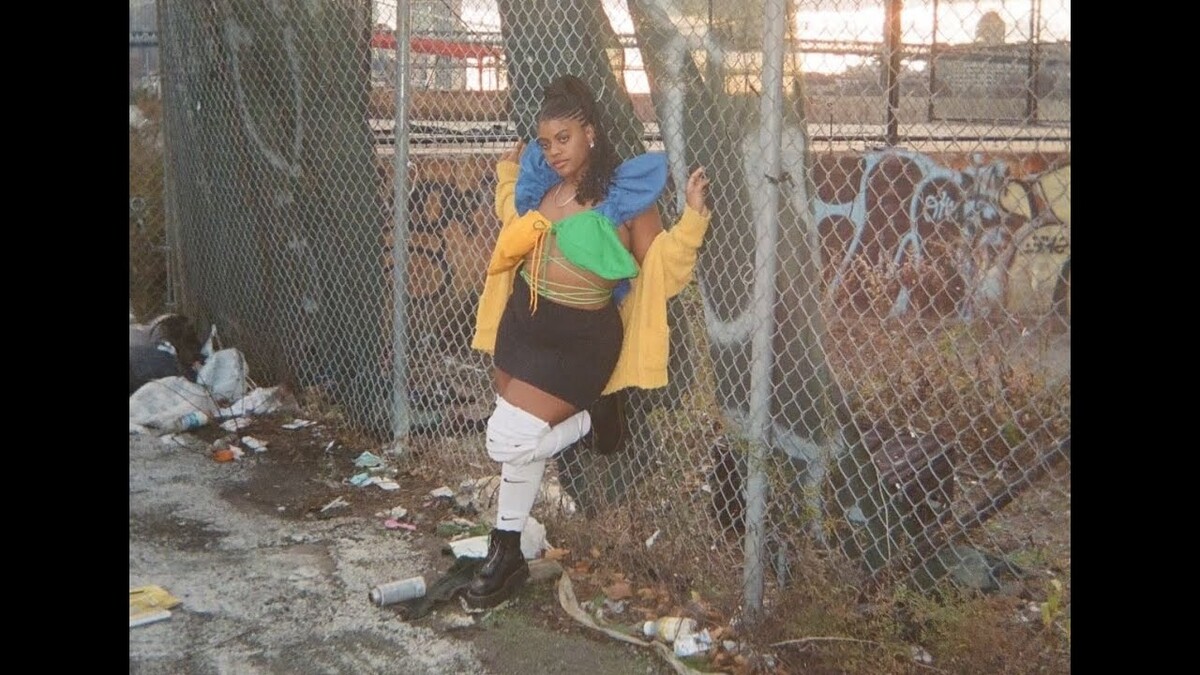 Pushback 5 (Ayesha Erotica Remix) by Aura (Music video): Reviews ...