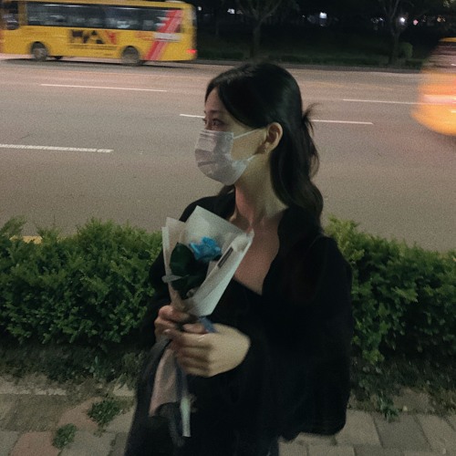 Don't Let Me Go by 나히 [Nahee] (Single): Reviews, Ratings, Credits, Song ...