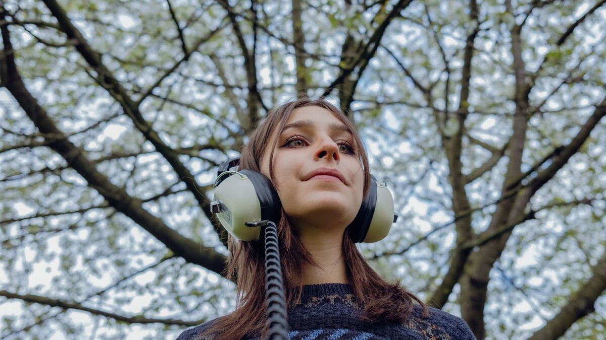 Central Line by Lexie Carroll (Music video): Reviews, Ratings, Credits ...