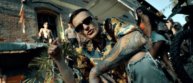 Polando favela by Kali (Music video): Reviews, Ratings, Credits, Song ...