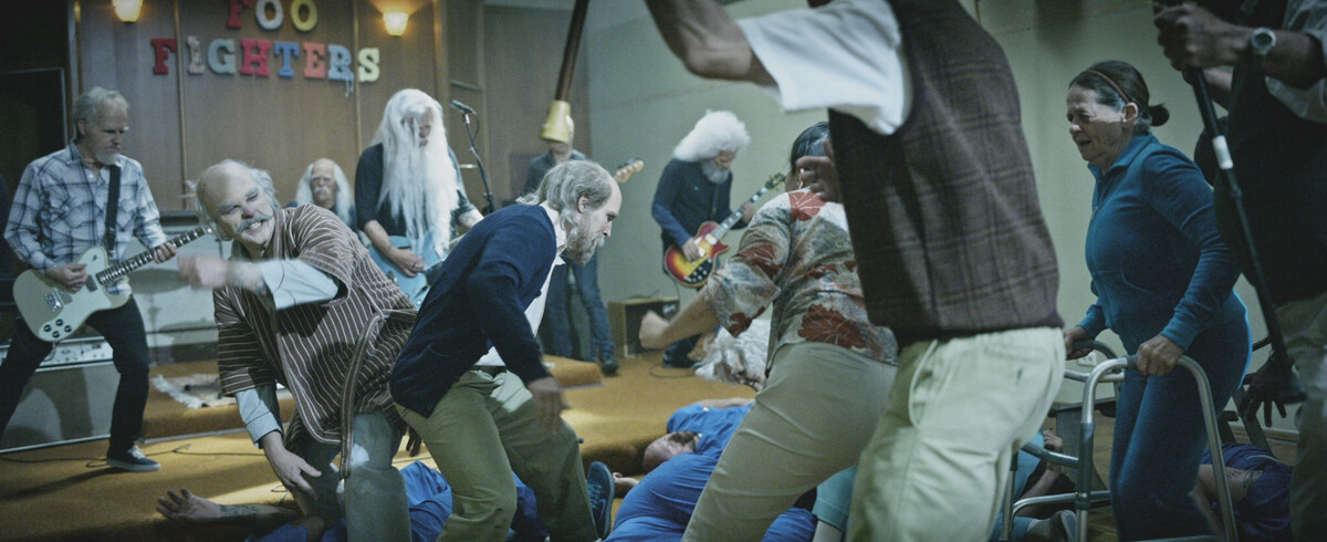 Run by Foo Fighters (Music video): Reviews, Ratings, Credits, Song list ...