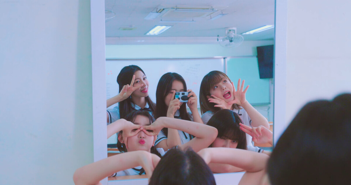 고장난 시계 (Broken Clock) by 버스터즈 [Busters] (Music video): Reviews, Ratings ...