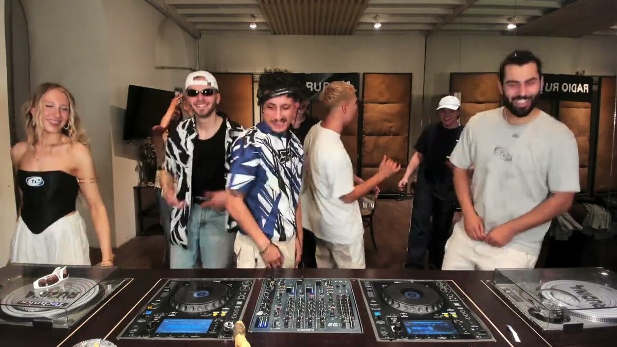 240 Showcase | Radio Rudina by Adrián Mills (Video): Reviews, Ratings ...