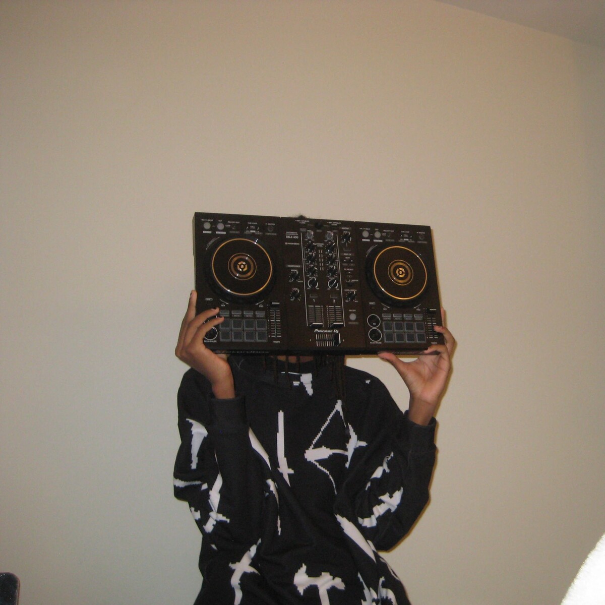 quinn Albums: songs, discography, biography, and listening guide - Rate ...