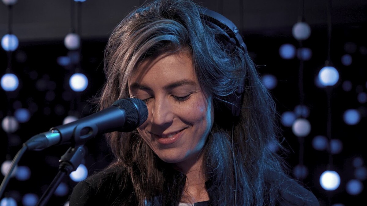 Julia Holter Albums: songs, discography, biography, and listening guide ...