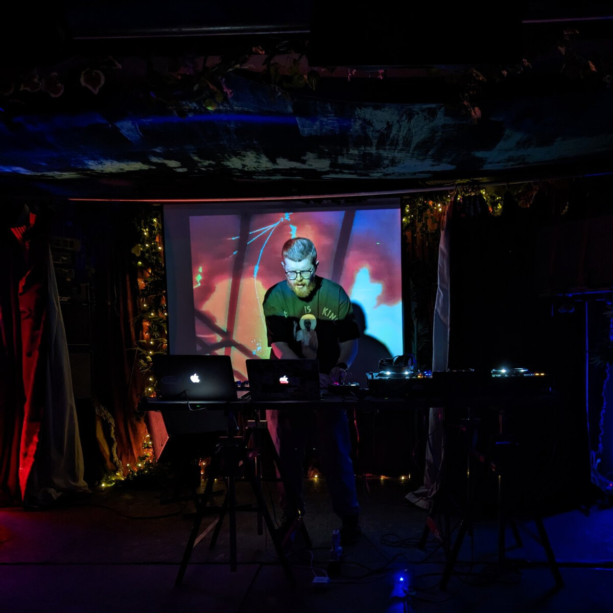 Live in London 02/06/23 by Oscob (Album, Vaporwave): Reviews, Ratings ...