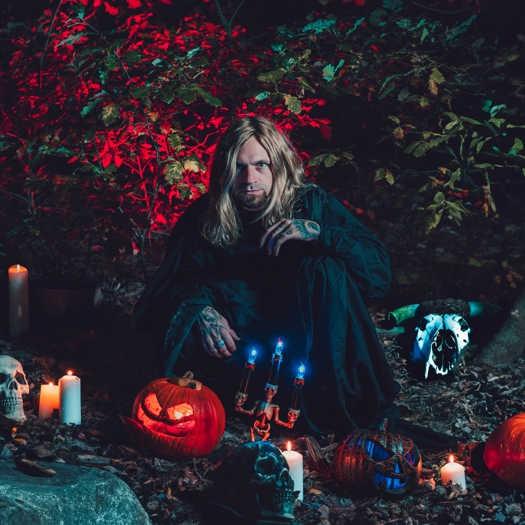 HALLOWEEN GRAVEDIGGER by Redzed (Single): Reviews, Ratings, Credits ...