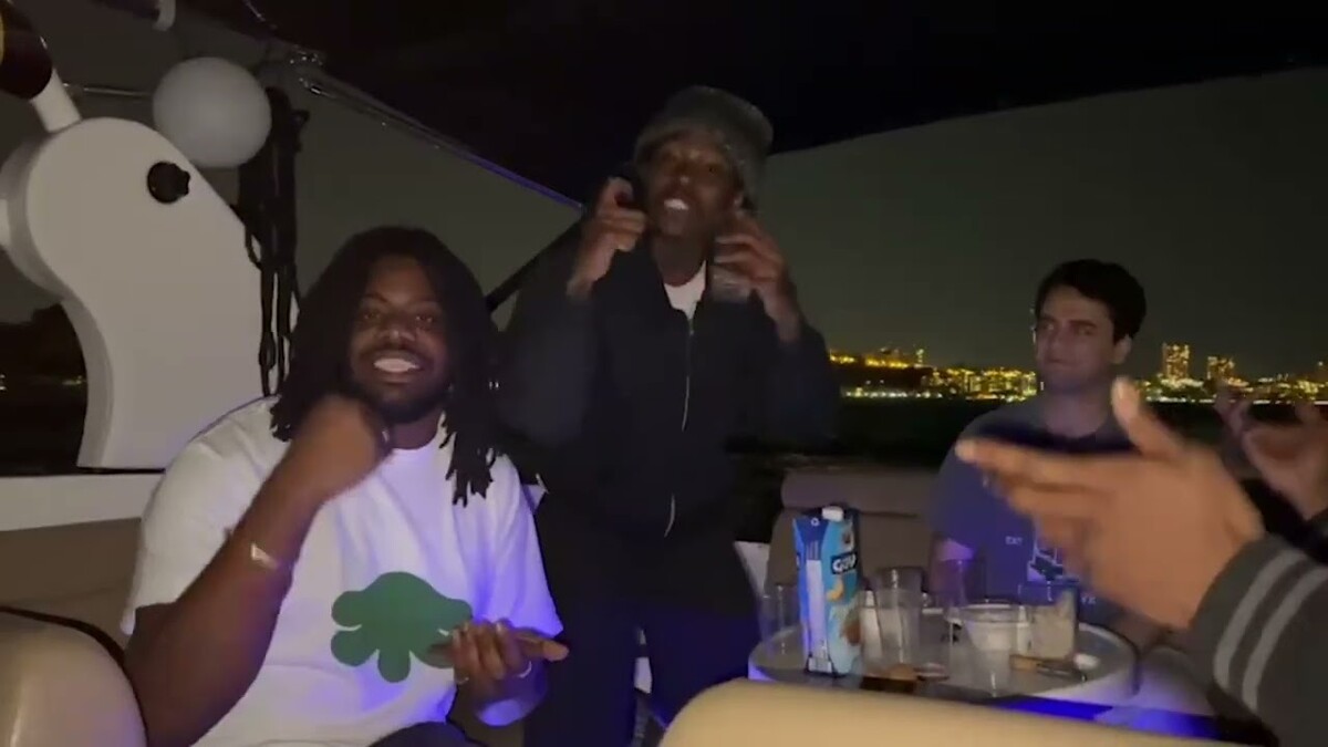 Blitzberg by Niontay (Music video): Reviews, Ratings, Credits, Song ...