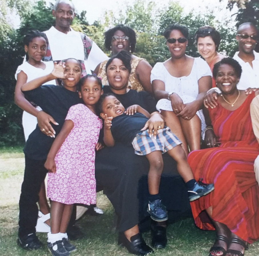 Sunday Service by Tony Bontana (Album; Everything Is Perfect): Reviews ...