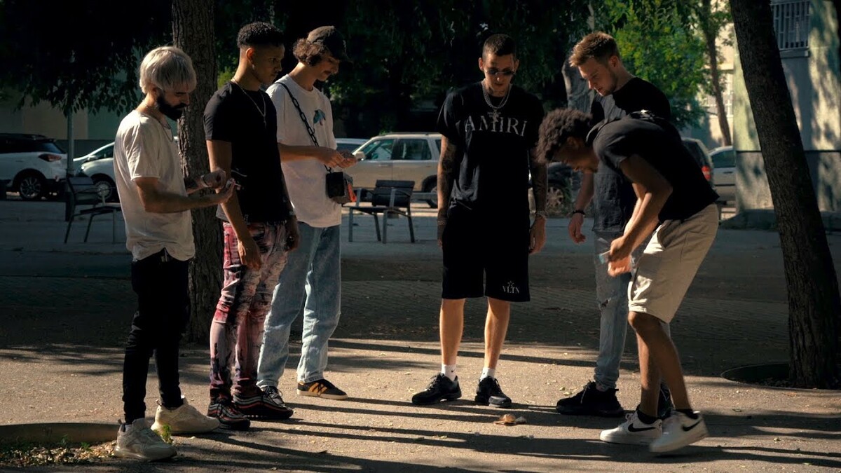 Gang Outside by Kizaru & Milian Beatz (Music video): Reviews, Ratings ...