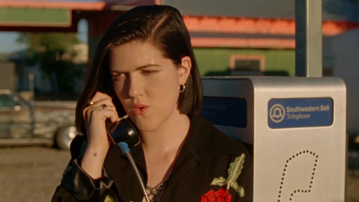 On Hold by The xx (Music video, Indietronica): Reviews, Ratings ...