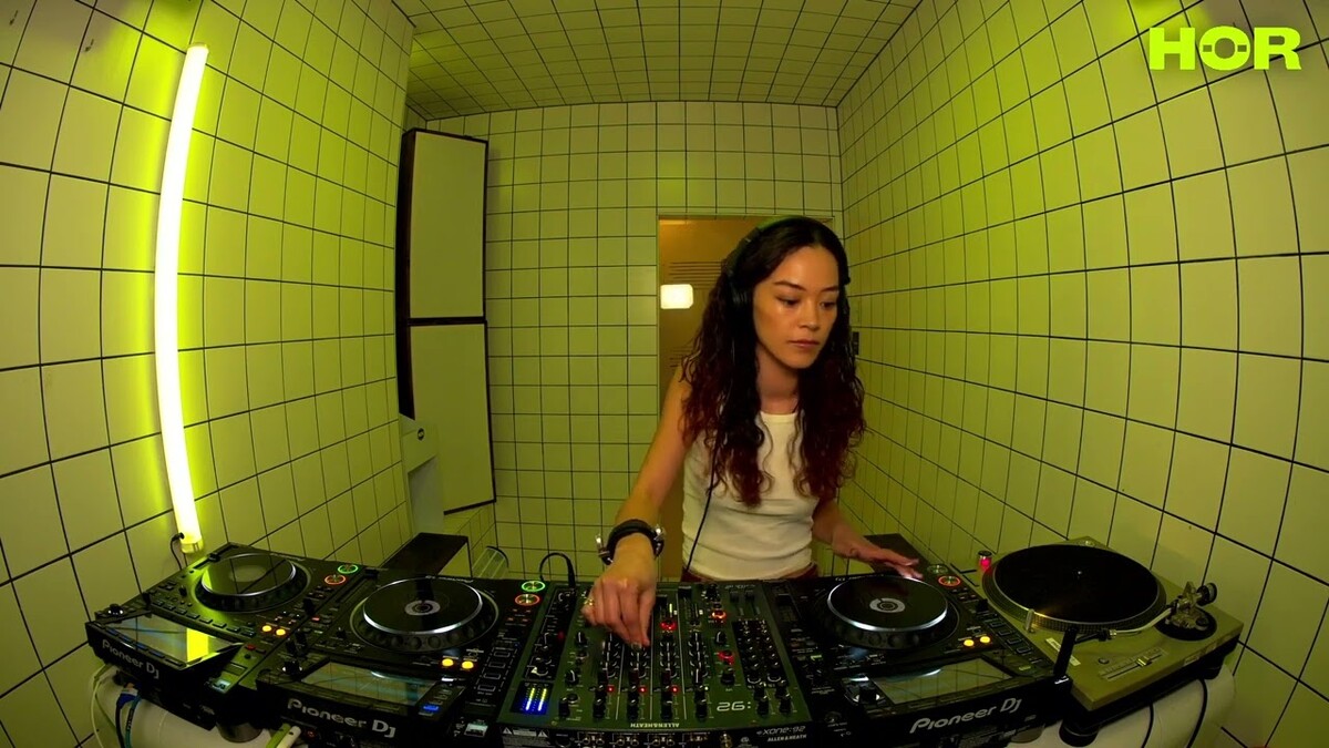 HÖR by DJ Maria. (Video): Reviews, Ratings, Credits, Song list - Rate ...