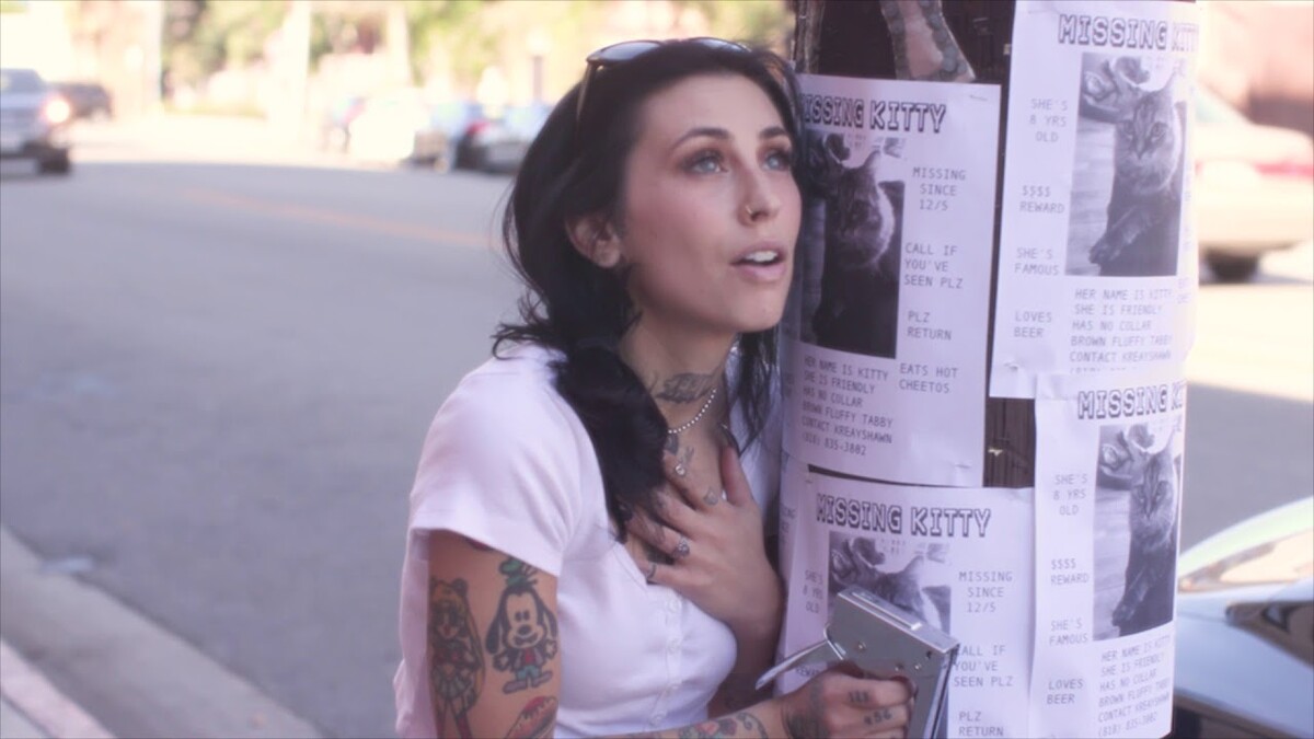 Missing Kitty by Kreayshawn (Music video, West Coast Hip Hop): Reviews ...