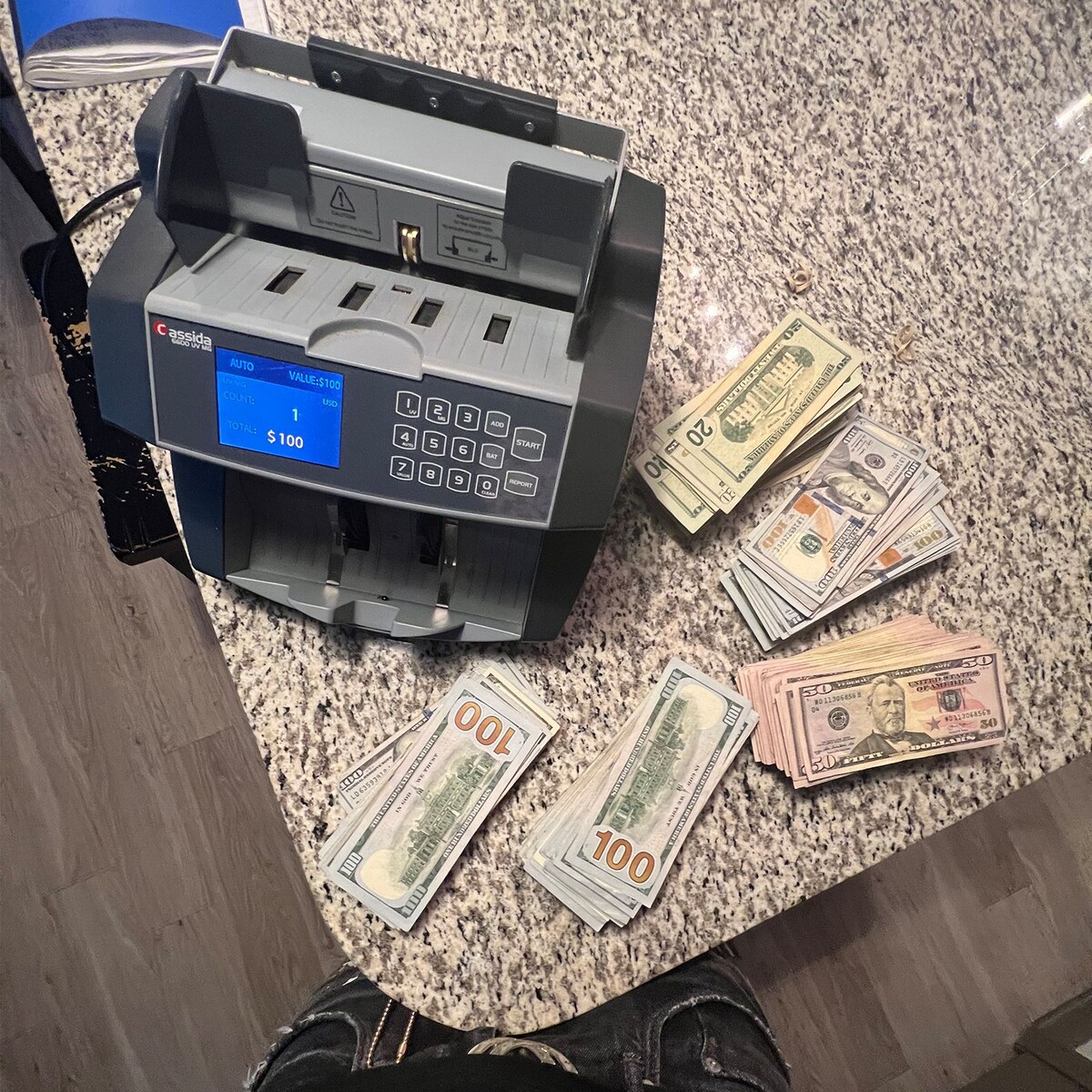 Cashapp Addict by Punchmade Dev (Single): Reviews, Ratings, Credits, Song list - Rate Your Music