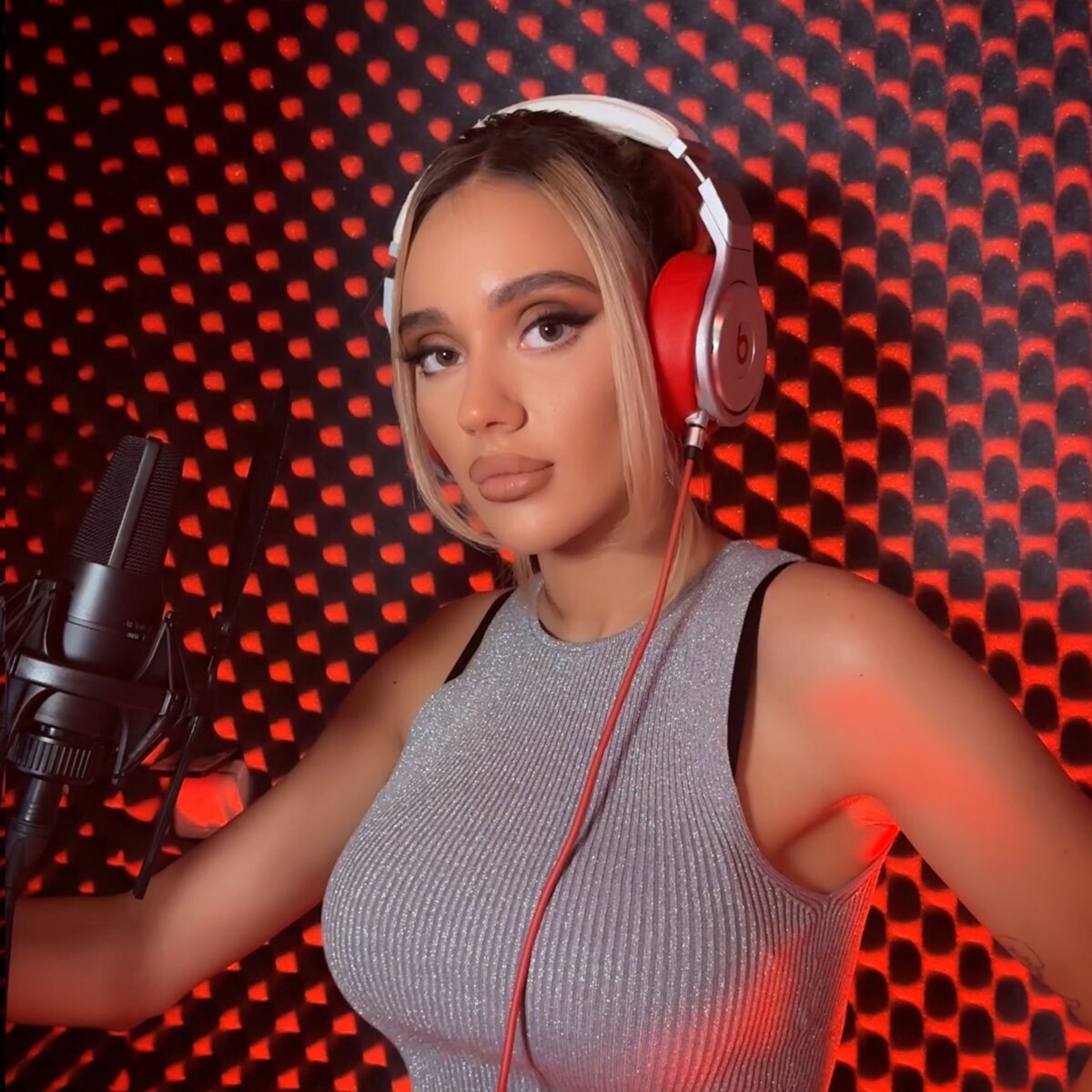 Nyama liubov by Bilyanish (Single): Reviews, Ratings, Credits, Song ...