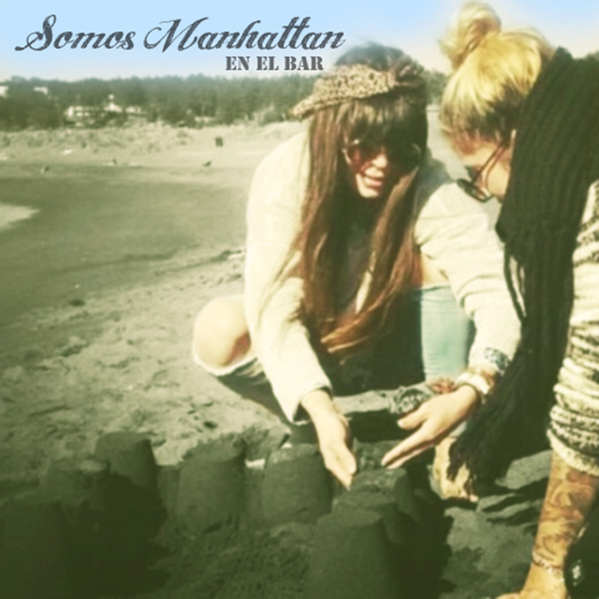 En el bar by Somos Manhattan (Single): Reviews, Ratings, Credits, Song ...