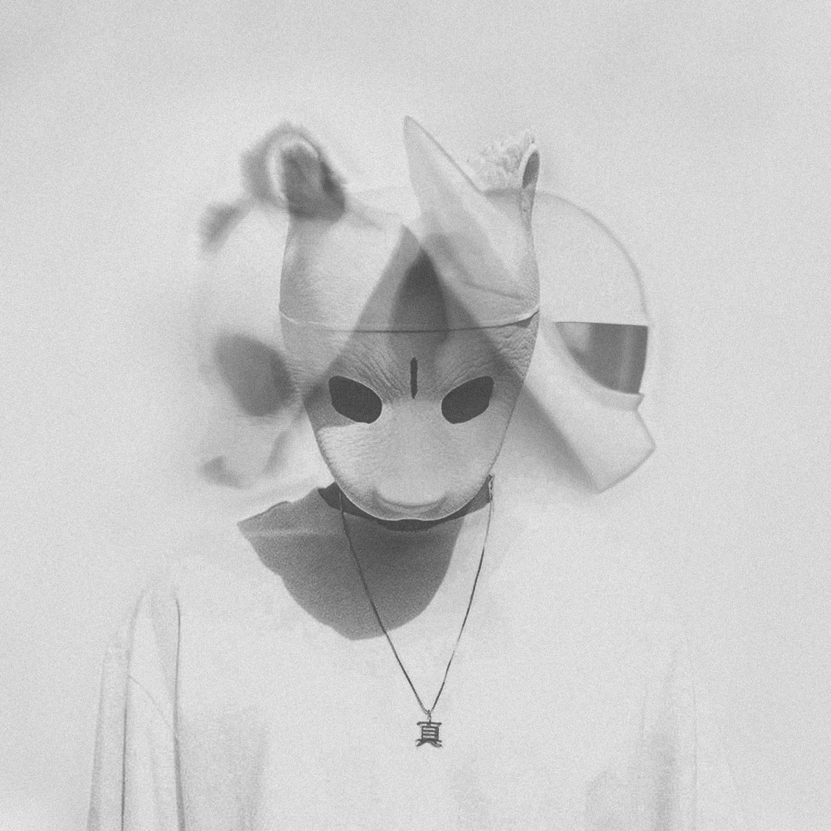 Sie by Cro (Single): Reviews, Ratings, Credits, Song list - Rate Your Music