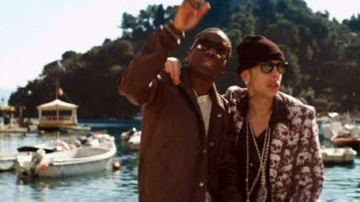 Spaceship by Tinchy Stryder & Dappy (Music video): Reviews, Ratings ...