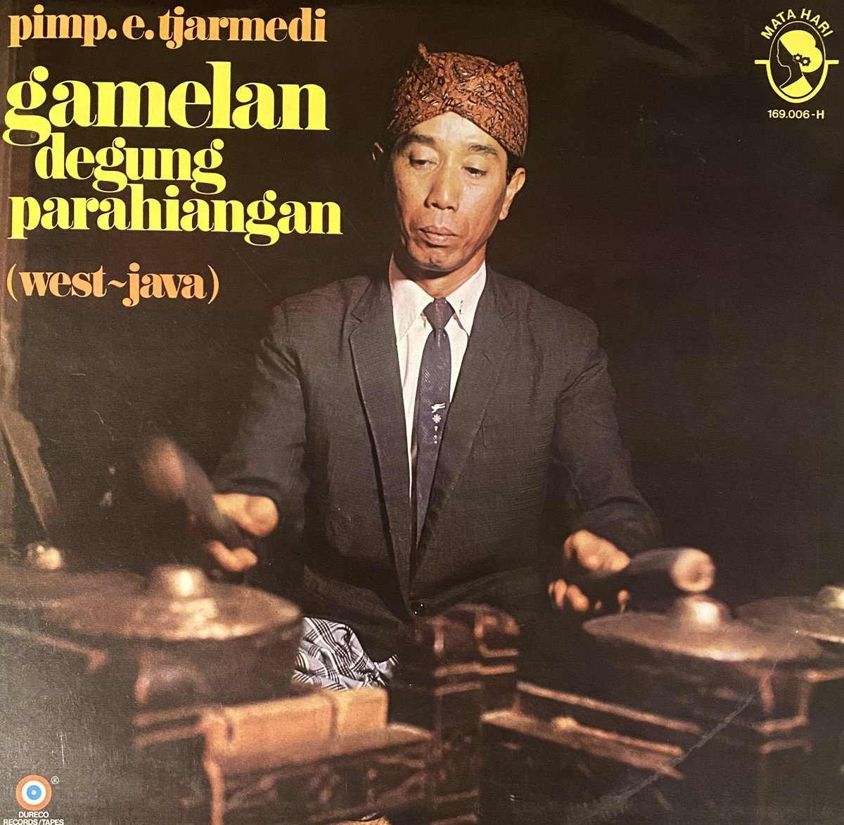 Gamelan Degung Klasik ca. 1972 by Entjar Tjarmedi, Enip Sukanda, et al ...