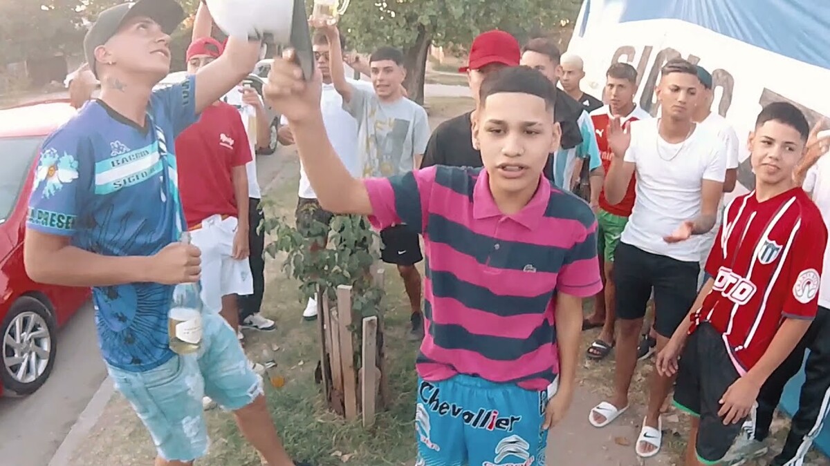 Pompi by Alejo Isakk (Music video): Reviews, Ratings, Credits, Song ...