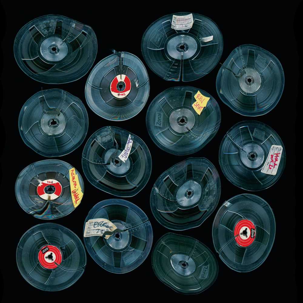 A Loop Where Time Becomes by Howlround (Album): Reviews, Ratings ...