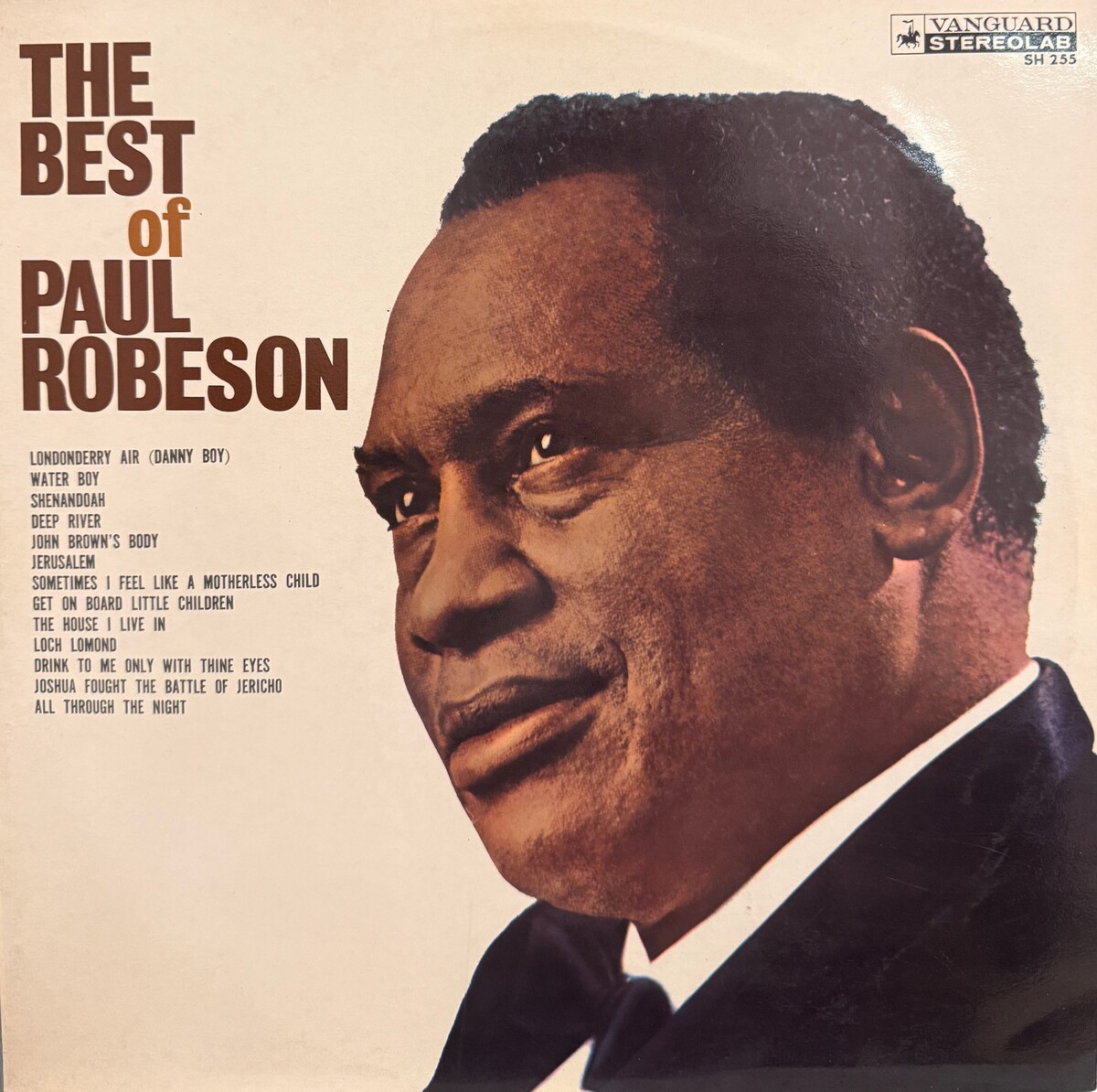 ポール・ロブスンのすべて by Paul Robeson (Album; Vanguard; SH 255): Reviews ...