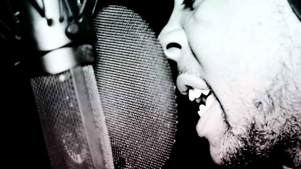 Go In (Remix) by Shady [rap] & King Louie (Music video, Chicago Drill ...