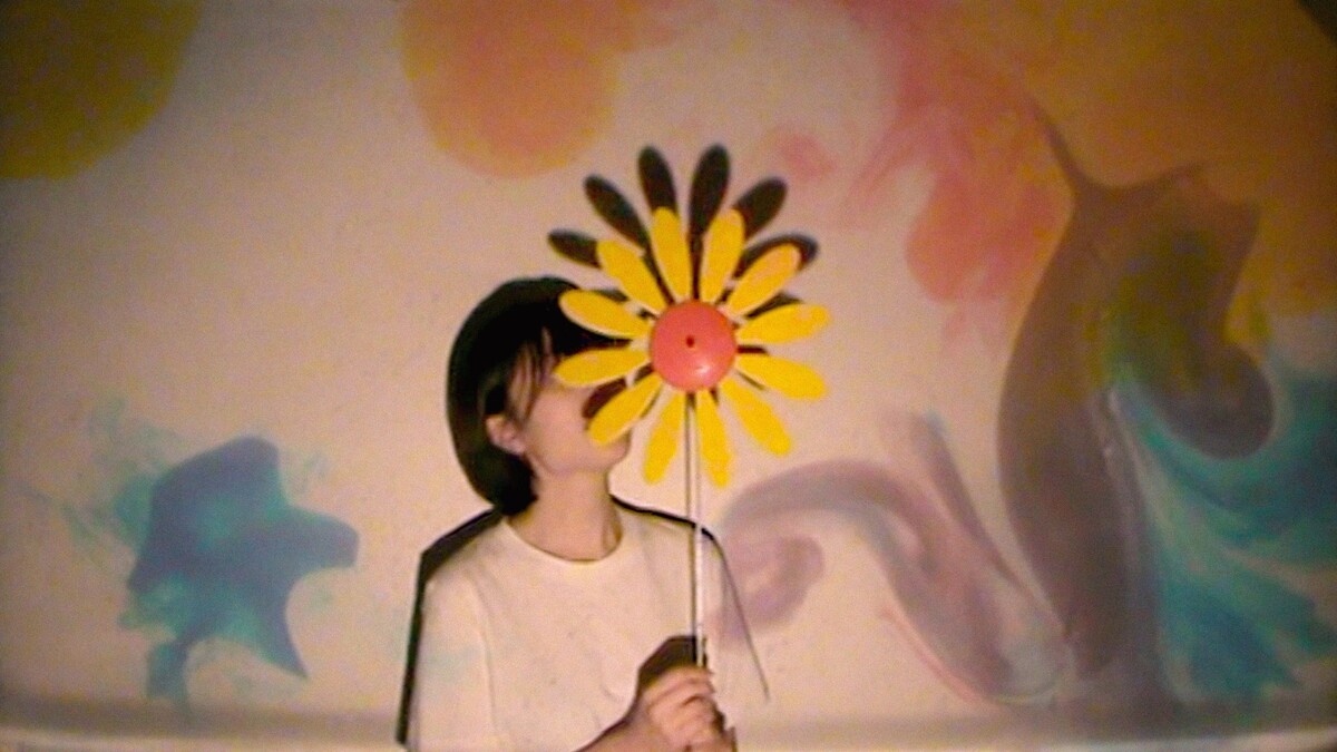 Daisy by Phoebe Rings (Music video): Reviews, Ratings, Credits, Song ...