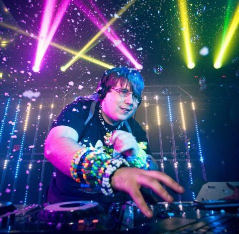 Gravity Mix by DJ Perihelion (DJ Mix): Reviews, Ratings, Credits, Song ...