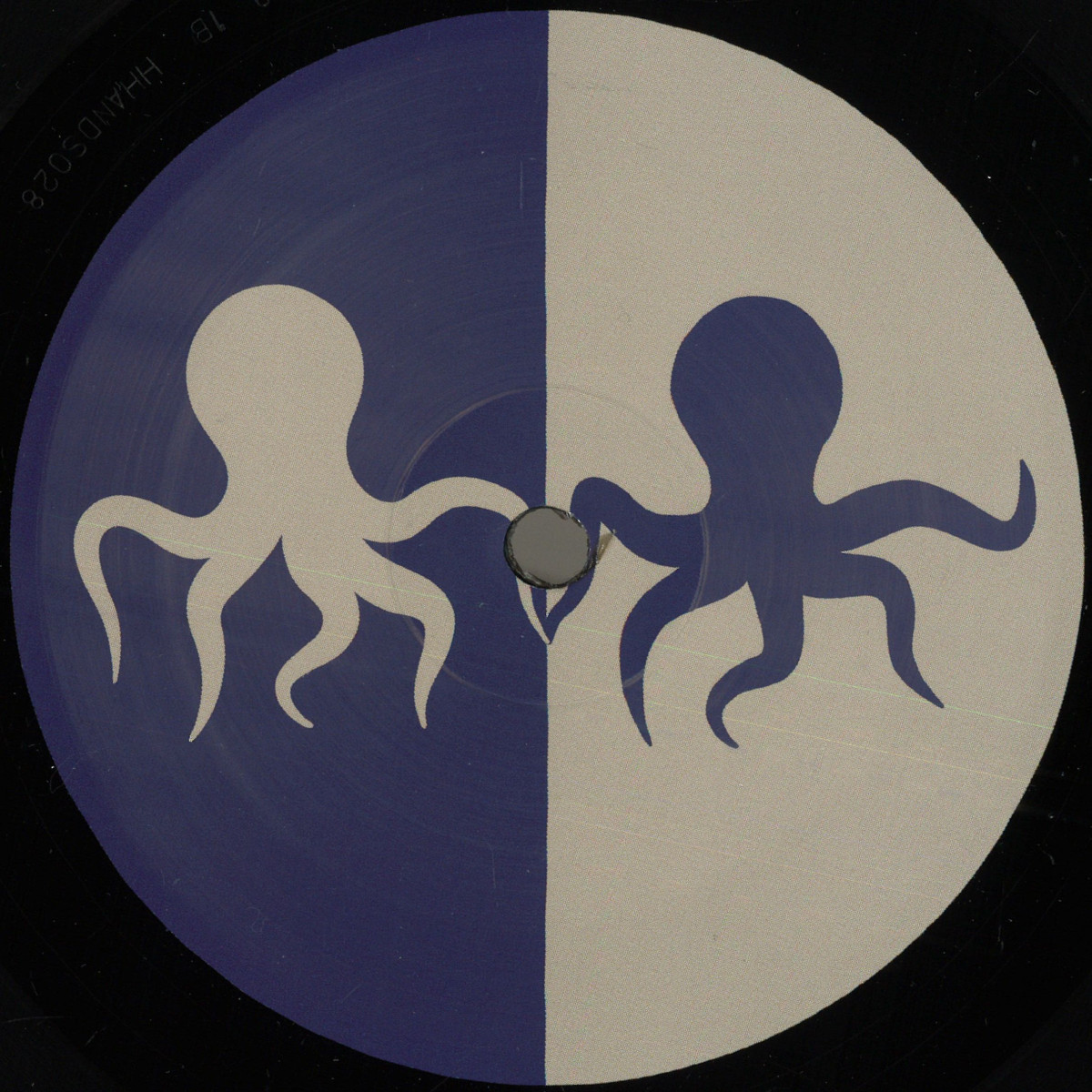 Amnesia EP by Earth Trax (EP; Holding Hands; HHANDS028): Reviews ...