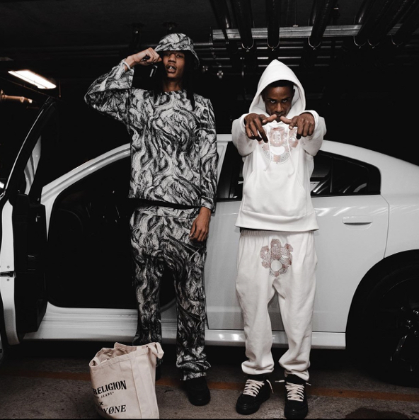 SOS Chain by 10kdunkin & CashCache (Single, Plugg): Reviews, Ratings ...