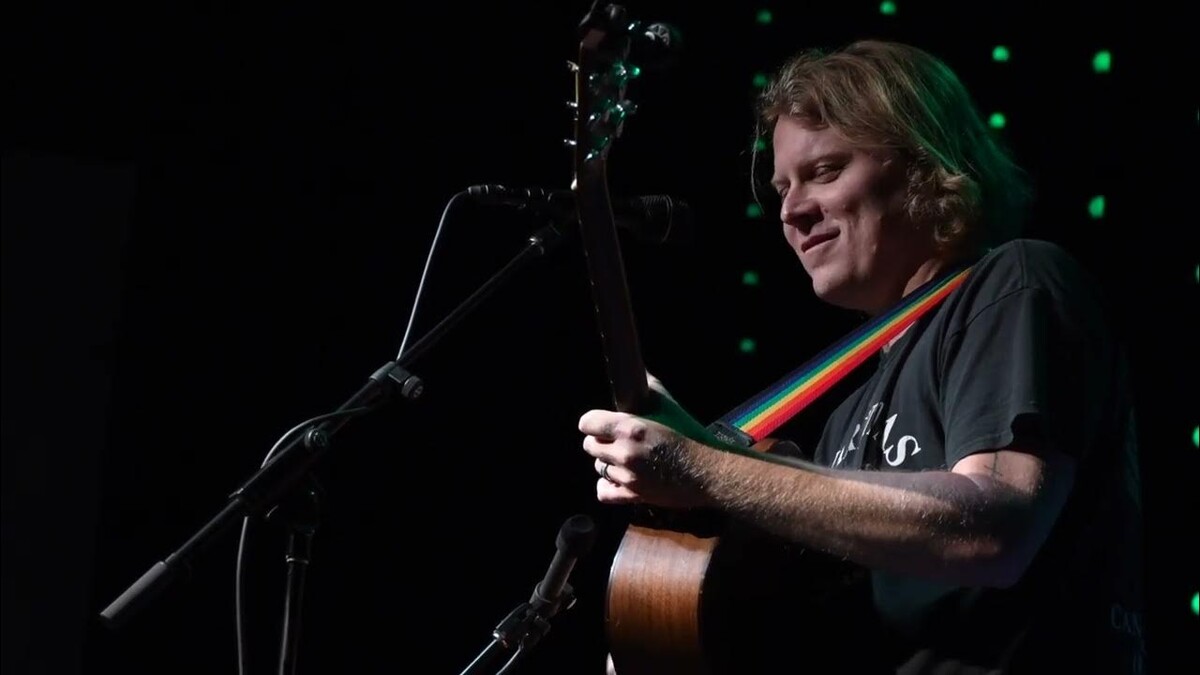 Summit FM Studio C Sessions by Ty Segall (Video, Acoustic Rock ...