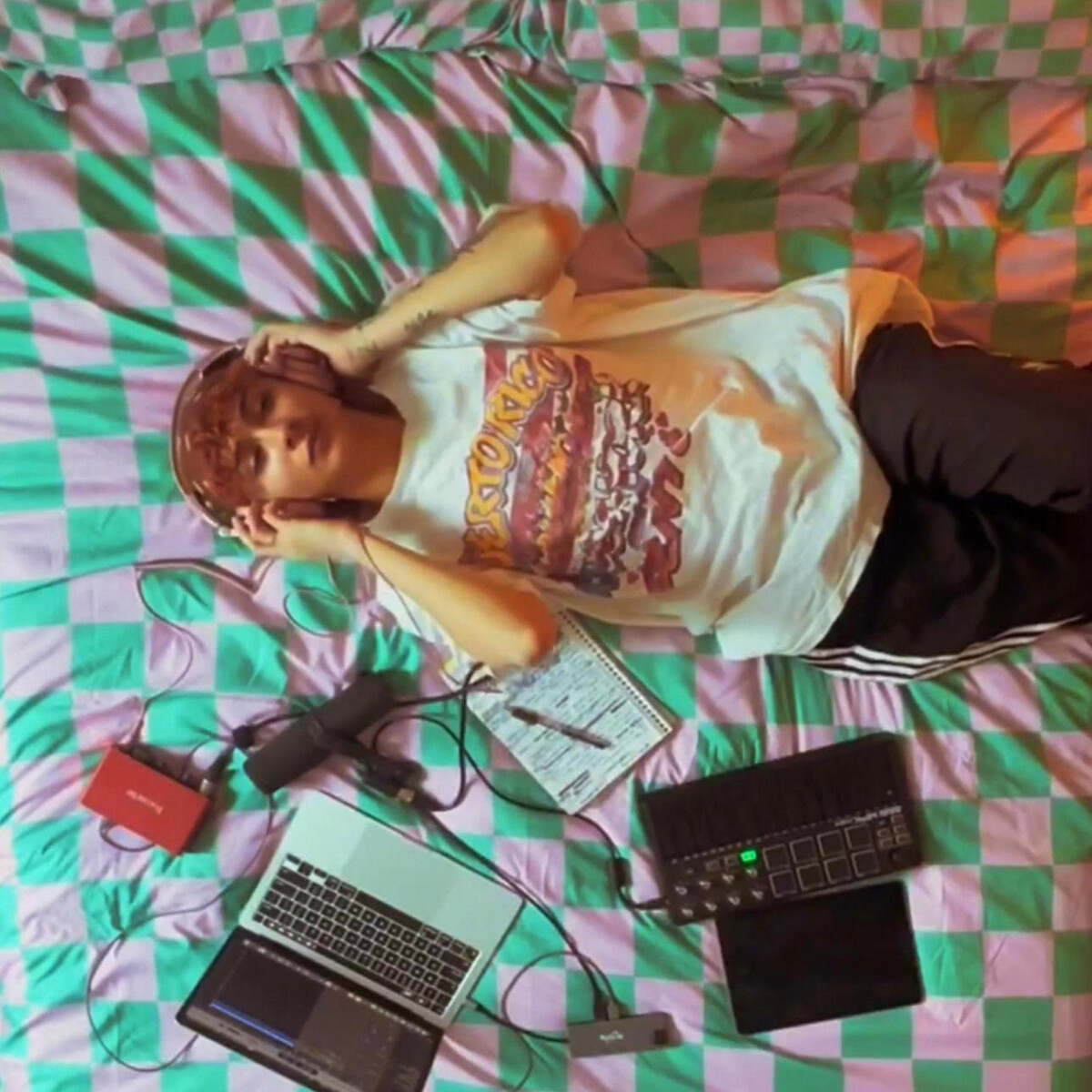 pō'edik Albums: songs, discography, biography, and listening guide ...